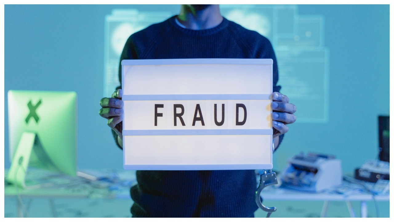 IIT Bombay student loses ₹ 7.29 lakh in digital scam - Newsblare