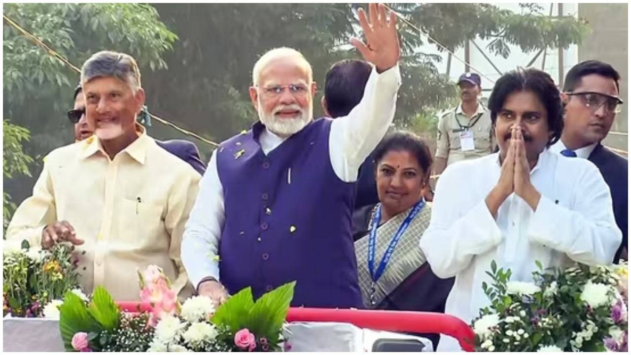 PM Modi holds roadshow in Andhra Pradesh, promises projects worth ₹2 ...