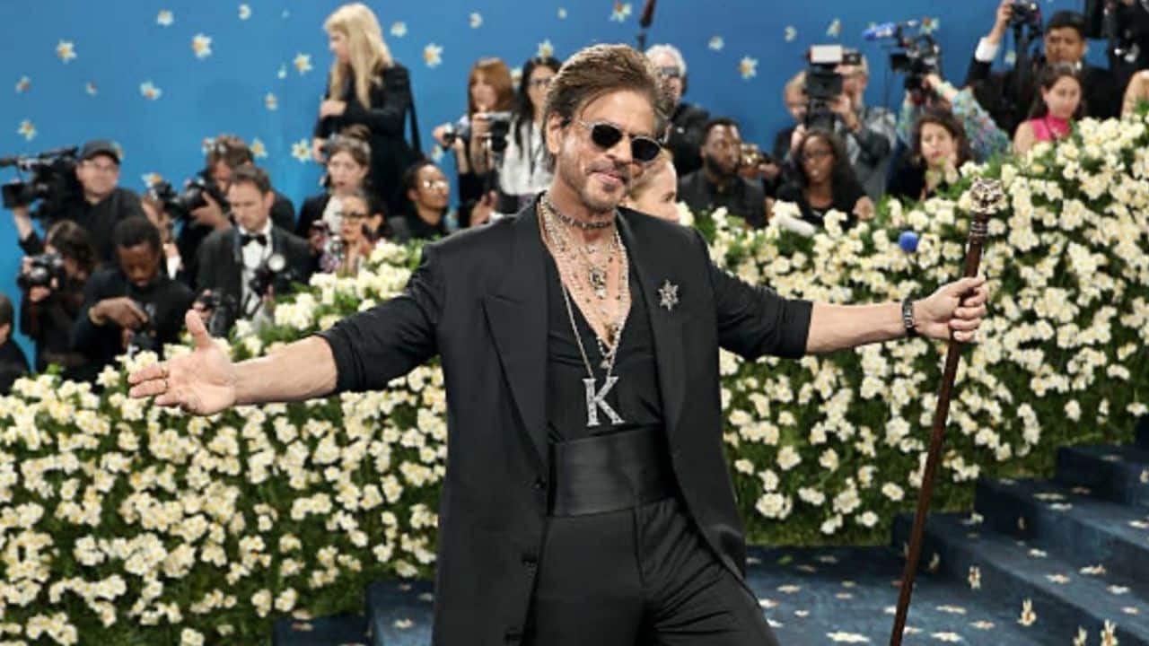 Met Gala 2025: Shah Rukh Khan make King size entry in all-black look ...